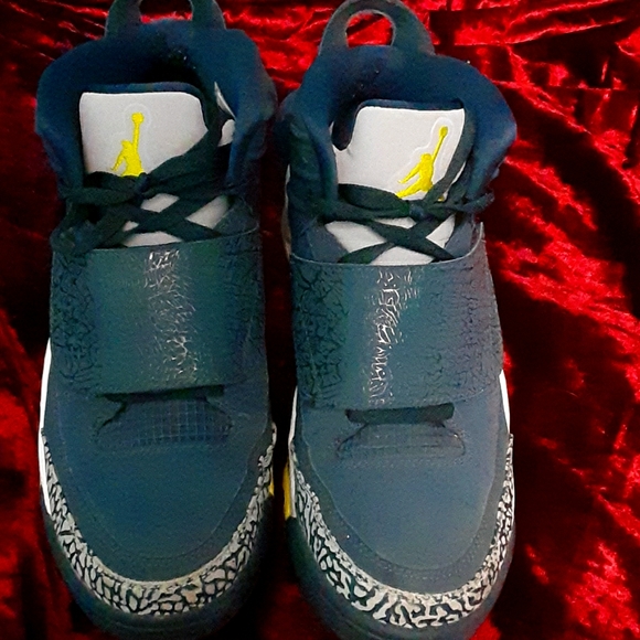 Jordan | Shoes | 85 Jordan Retros Mens | Poshmark